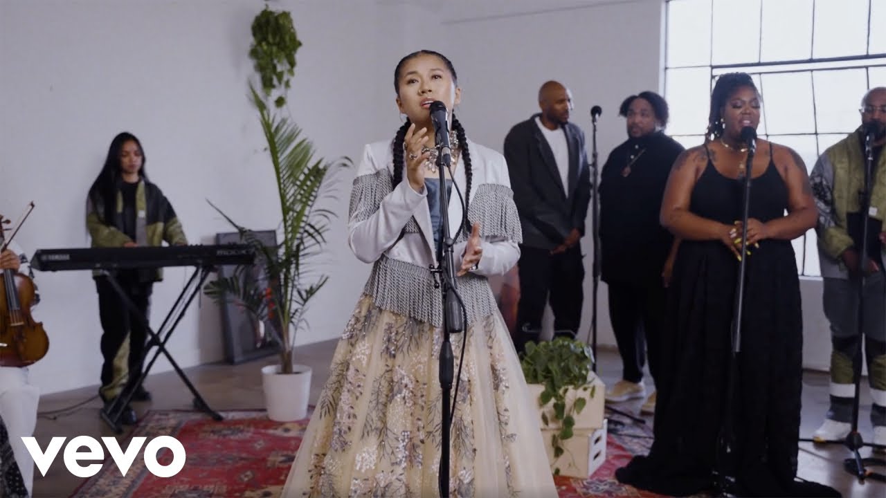 Roann - Heaven on Earth (Unplugged) - YouTube