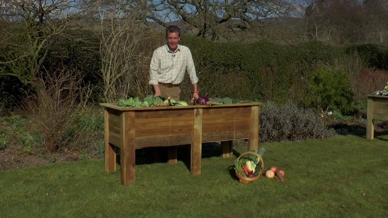 Features of the 1.8m Deep Root Planter by Zest - YouTube