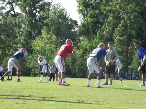 Tim Tebow 's New Throwing Motion 2 - YouTube