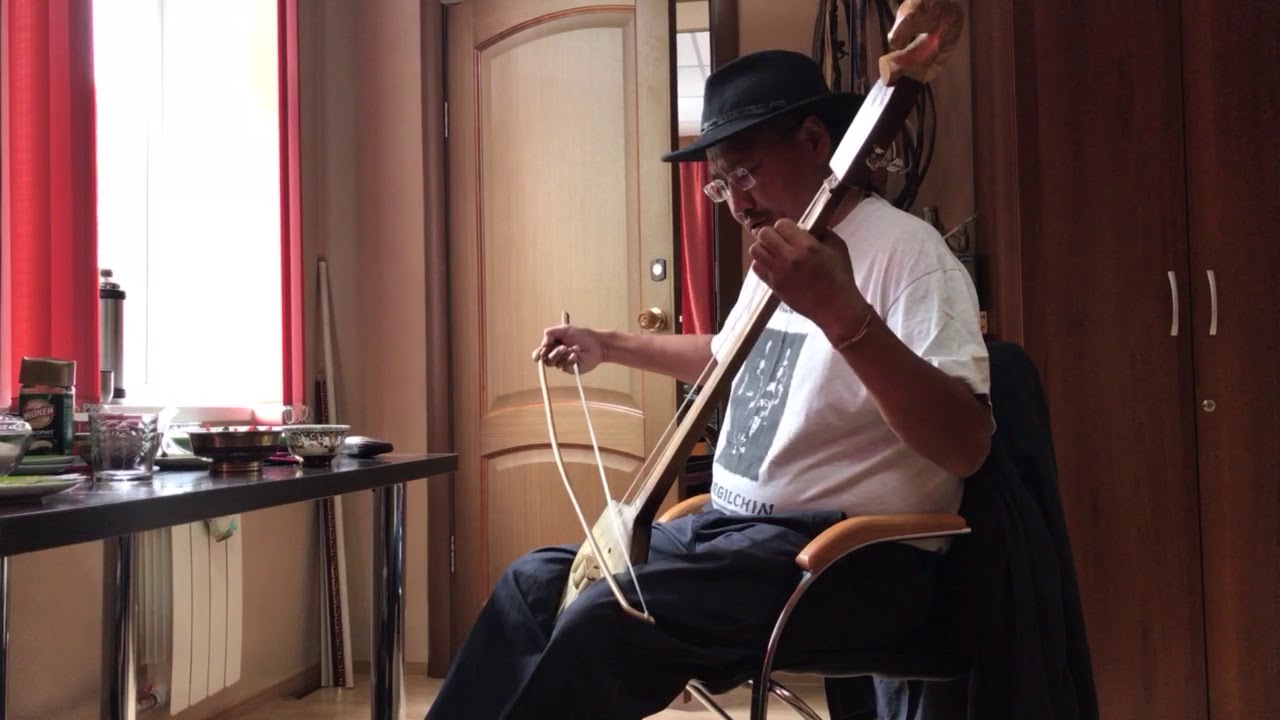 Igor Koshkendey and Igil - Tuvan Throat Singing - YouTube