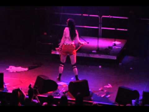 Little Miss Sunshine Burlesque At The Knitting Factory.avi - YouTube