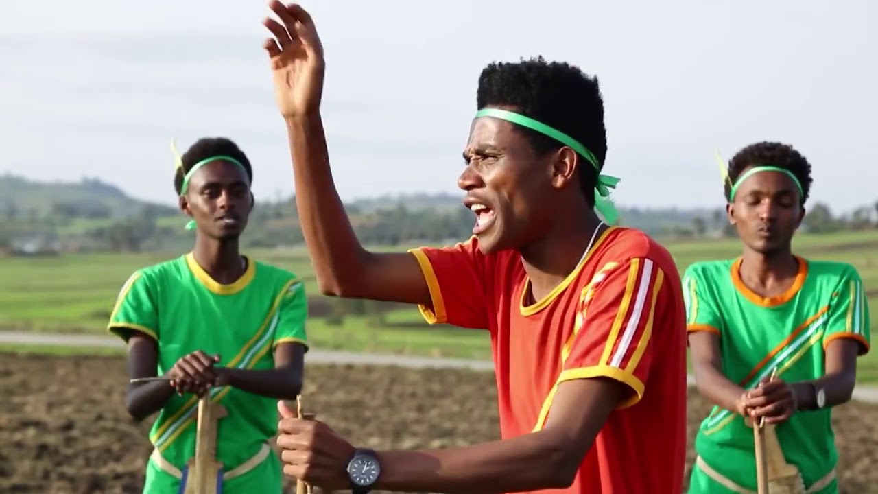 Faarf Abrahaam Tarree Maaliree 2018 New Afaan Oromoo Song preseted by ...