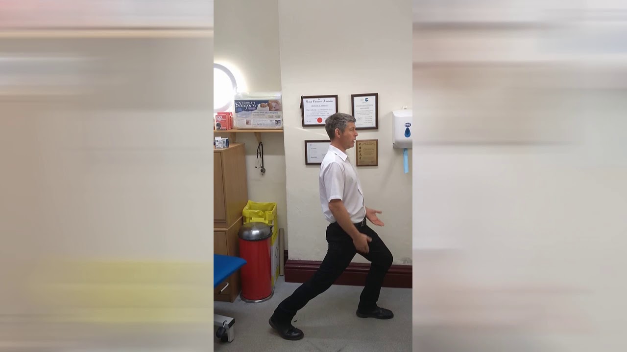 Fencer Stretch - YouTube