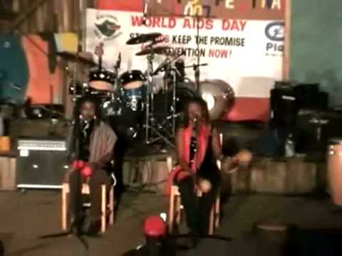 Busi Ncube and Chiwoniso Live at Chimanimani Festival - YouTube