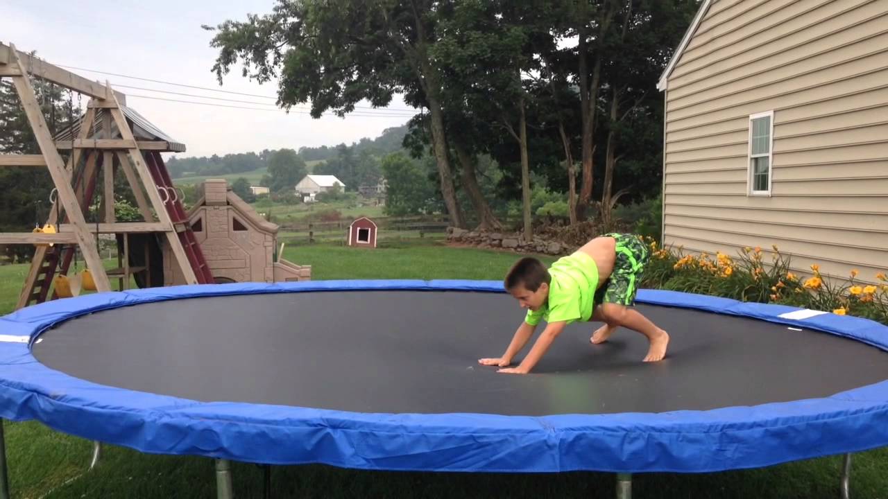 How to do a back hand spring on the trampoline - YouTube