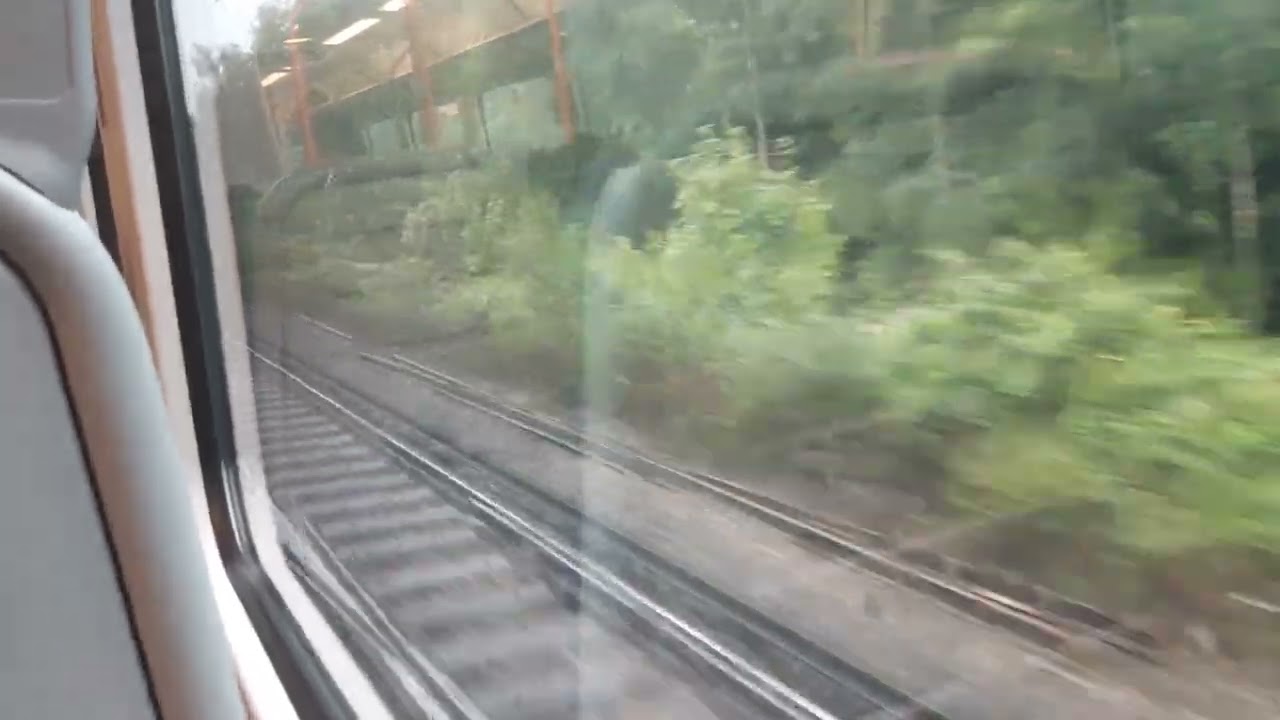 SWR Class 450027 Desiro Arriving into Micheldever 25th of August 2022 ...