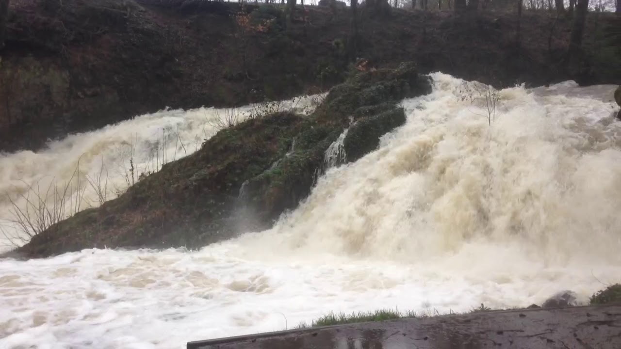 Cascade de Blangy Hirson dans l'Aisne en Picardie !!! - YouTube