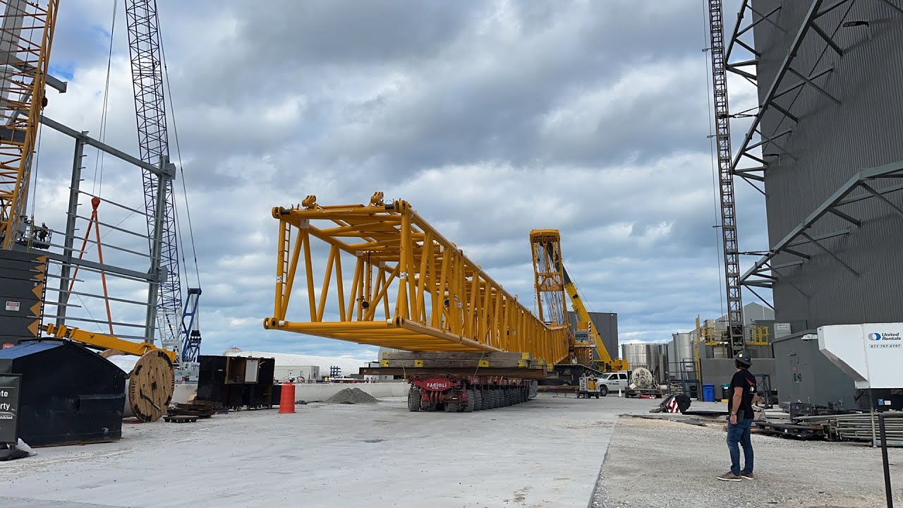 Bucky Crane Build Site 4pm SpaceX Starbase, Boca Chica, TX - YouTube