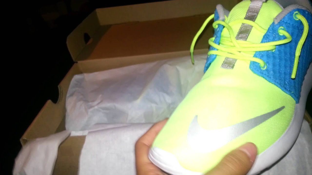 Nike Roshe Run FB "Sprites" Shoe Review - YouTube
