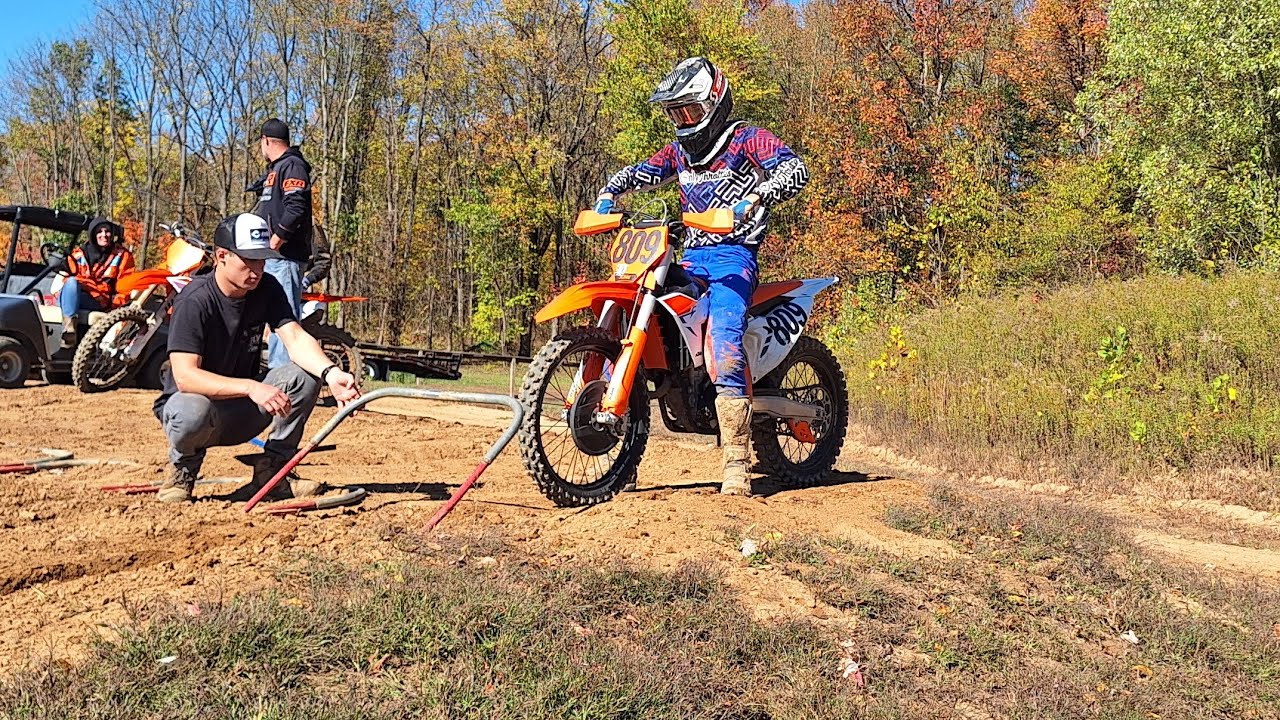 I went to my first ever training facility! - YouTube