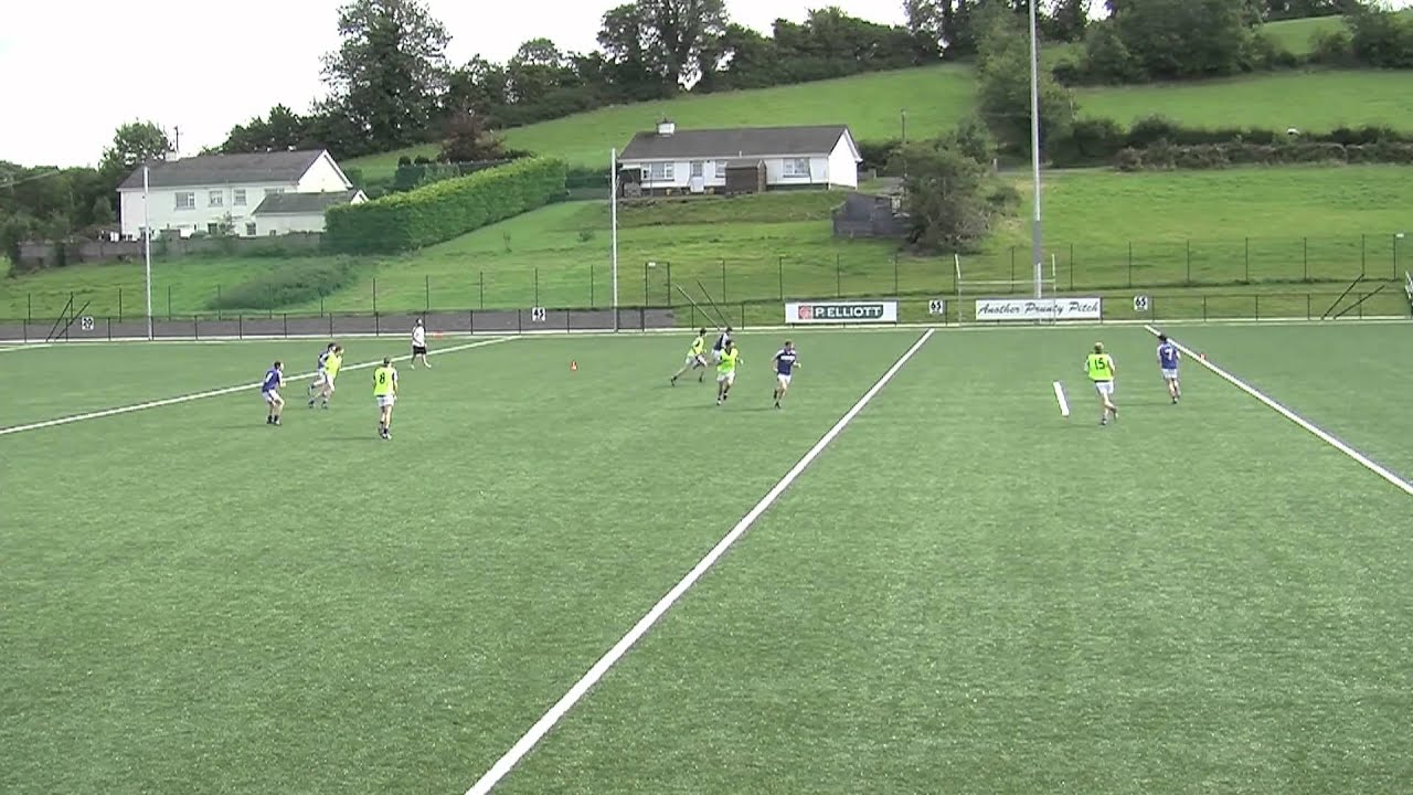 How To Kick A Gaelic Football at Leona Flowers blog