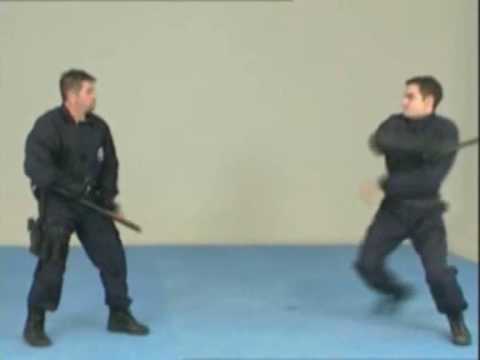 TONFA POLICE PAR LE CAPITAINE LEVINET - YouTube