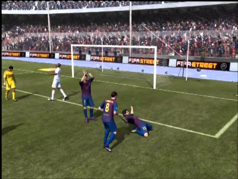 Cristiano Ronaldo VS Lionel Messi FIFA 12 - YouTube
