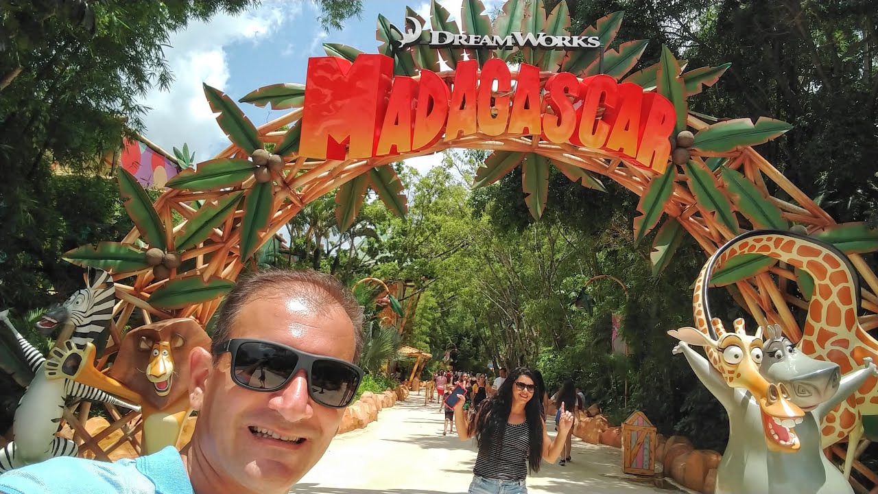 Madagascar Crazy River Adventure - Beto Carrero World - YouTube