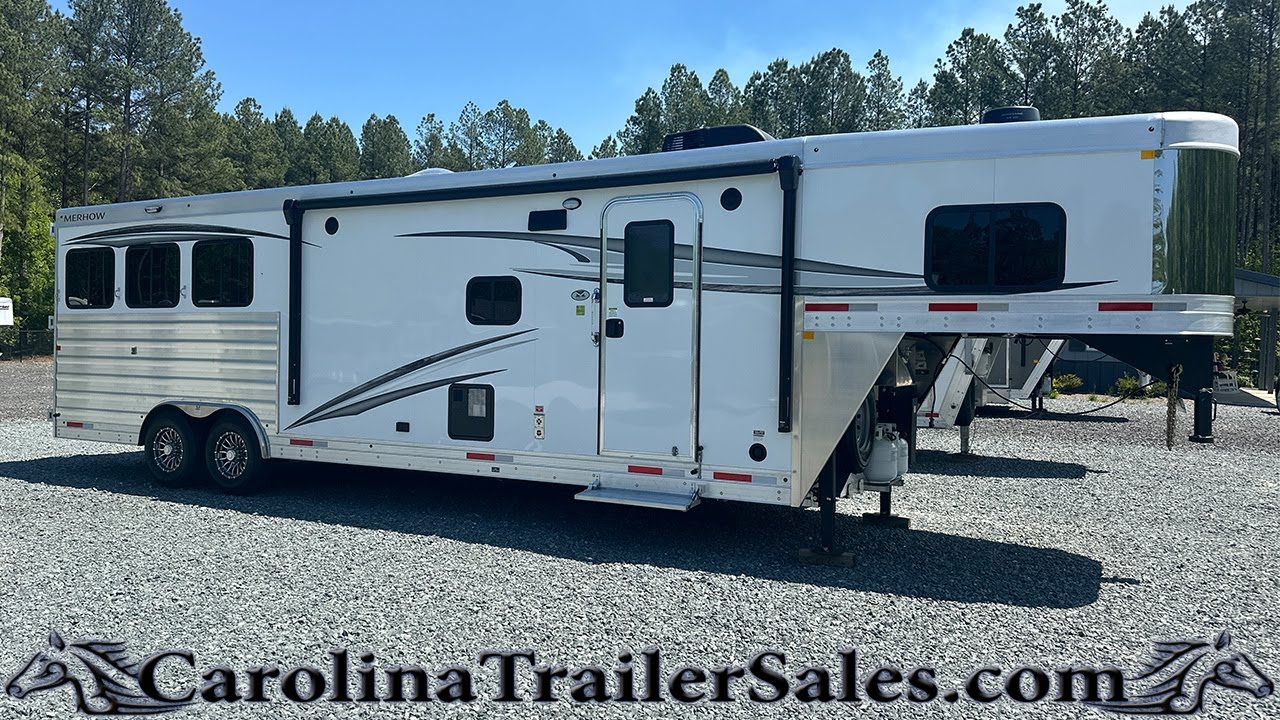 2025 Merhow 3 Horse Summit 8312 RK-9S Trailer | 12' LQ with Farmhouse ...