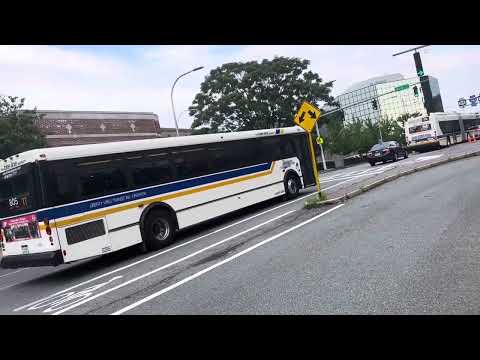 Bee-Line Bus New Flyer XDE60 Route 21 To BEDFORD PARK SUBWAY STATION ...