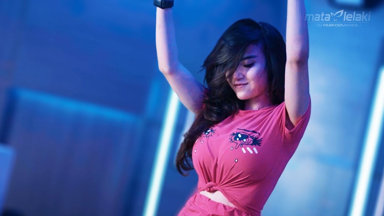 EASY ON ME DJ NISSA BREAKBEAT DUTCH PERFORMANCE - YouTube