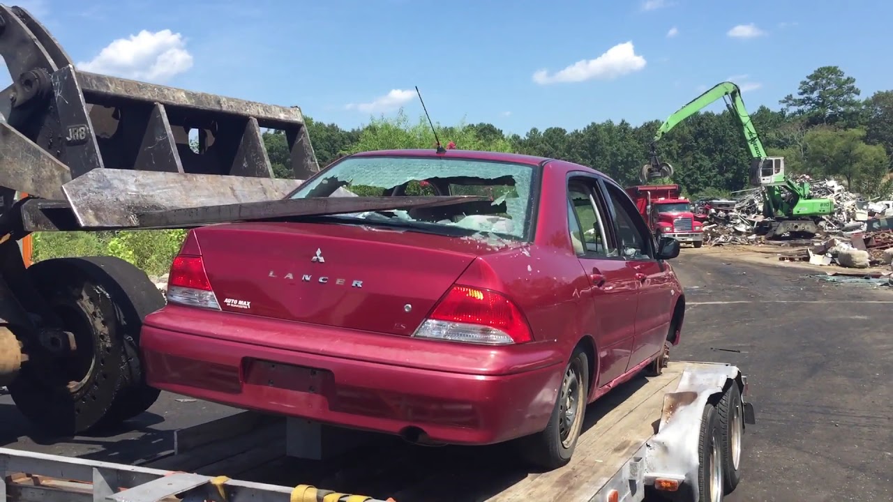 Lancer gets crushed - YouTube