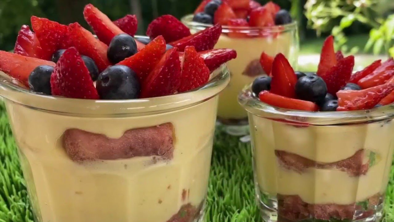 Gourmand - Tiramisu aux fruits rouges - YouTube