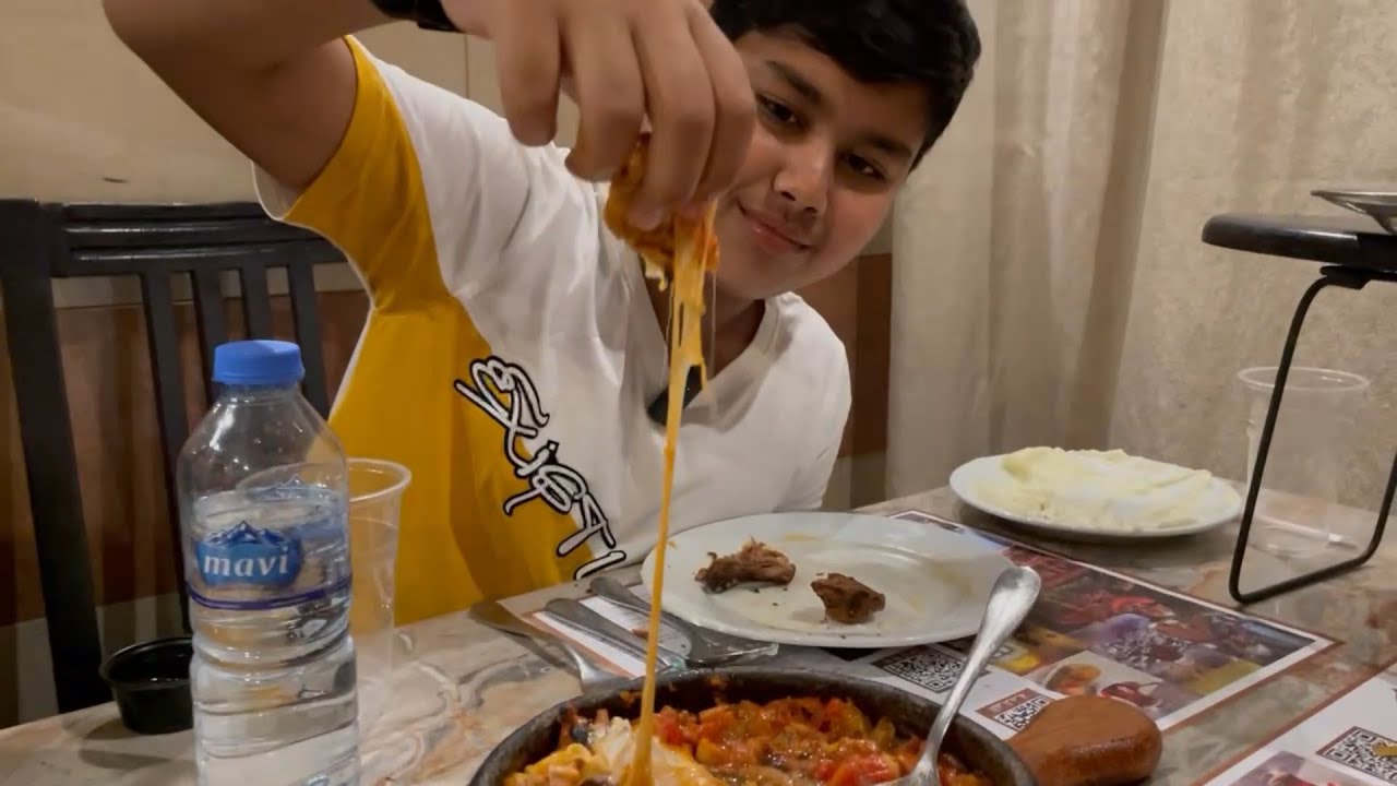 Food Vlog - Turkish Restaurant in Riyadh - YouTube