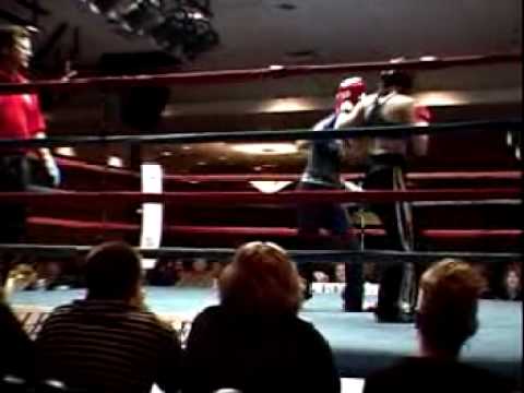 Girlfight Kickboxing KO - YouTube