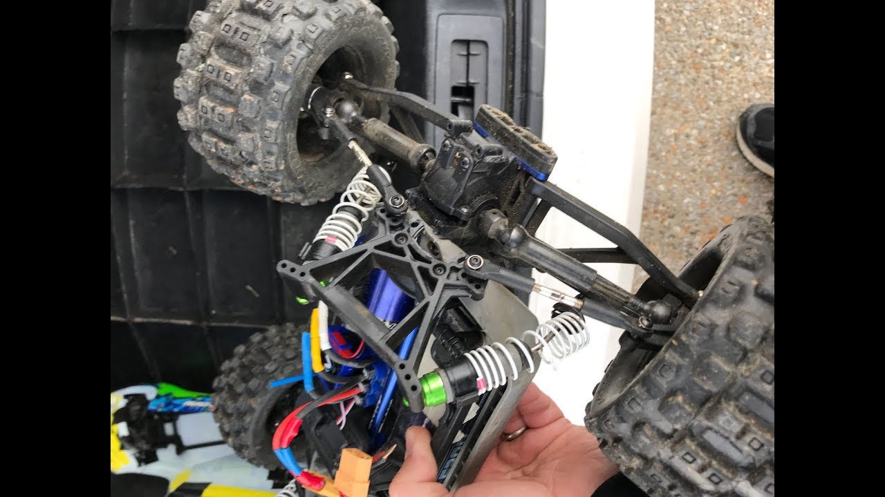 Traxxas Rustler 4x4 VXL Distance Jumping 2S and 3S - Part 1 - YouTube