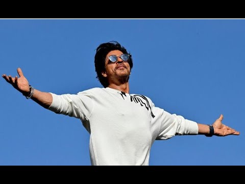 WATCH - SHAH RUKH KHAN spotted in dashing look at airport | SHAH RUKH ...