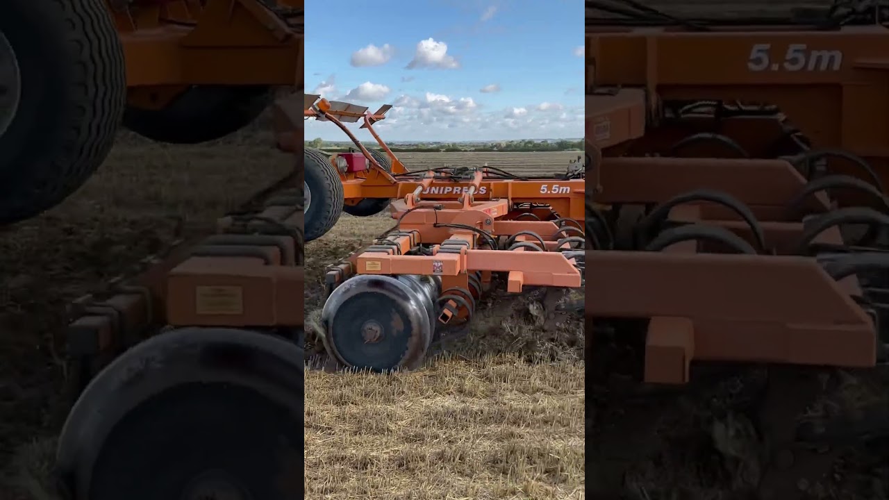 #JohnDeere8rx with 5.5m Simba Solo and Unipress #farming | WardysWaffle ...