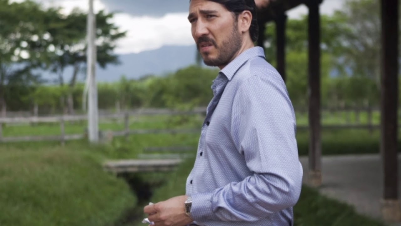 Narcos - Pacho Herrera - Final Song - YouTube