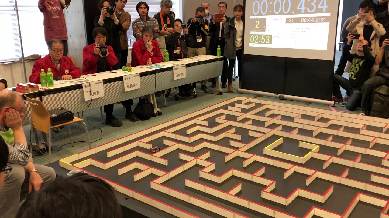 2017 All Japan Classic micromouse contest 2nd prize, Peter Harrison ...