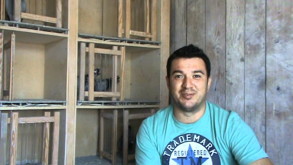 Robert Musat interviu sosire porumbei Suceava 19 iunie 2011 - YouTube