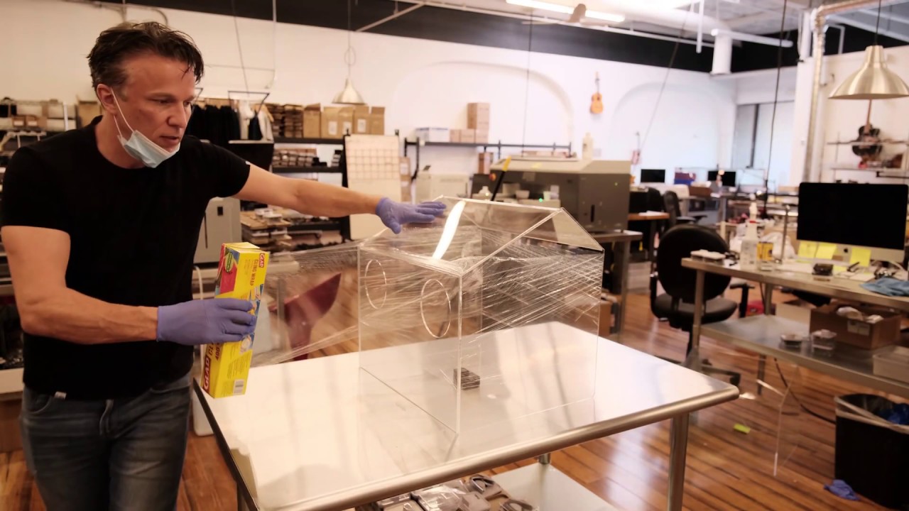 How to Use the Thalia Intubation Box - YouTube