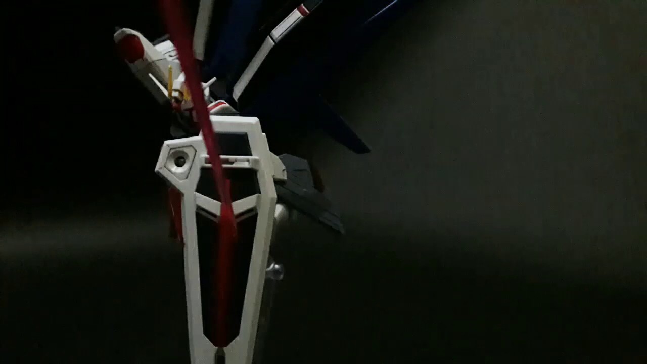 Freedom vs impulse (gundam stop motion) - YouTube
