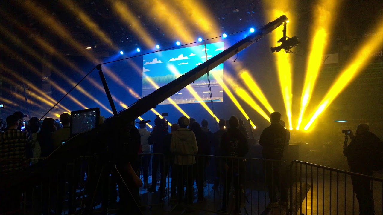 TG18 Opening - YouTube