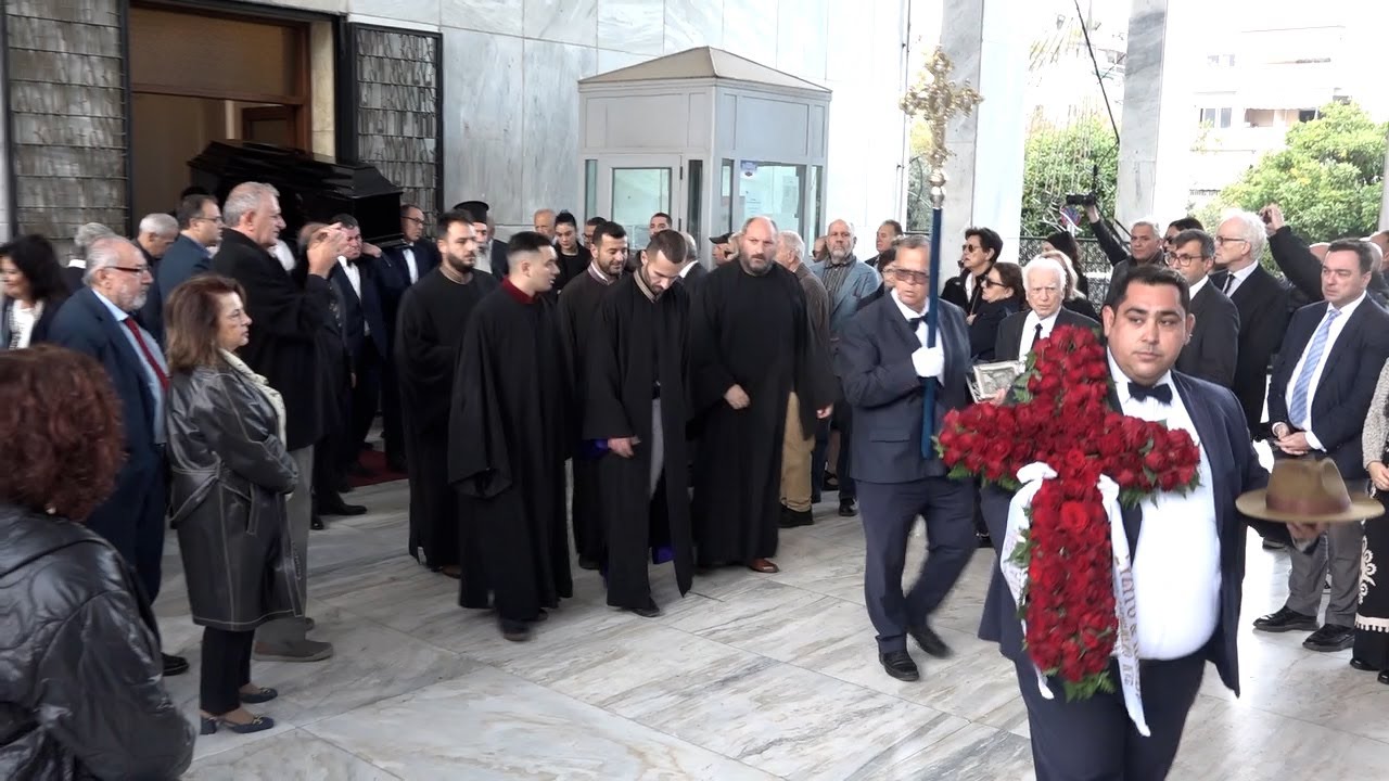 Το τελευταίο αντίο στον Βασίλη Βασιλικό - YouTube