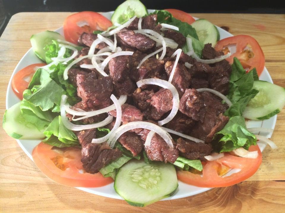 Vietnamese Shaking Beef | Bò Lúc Lắc - YouTube