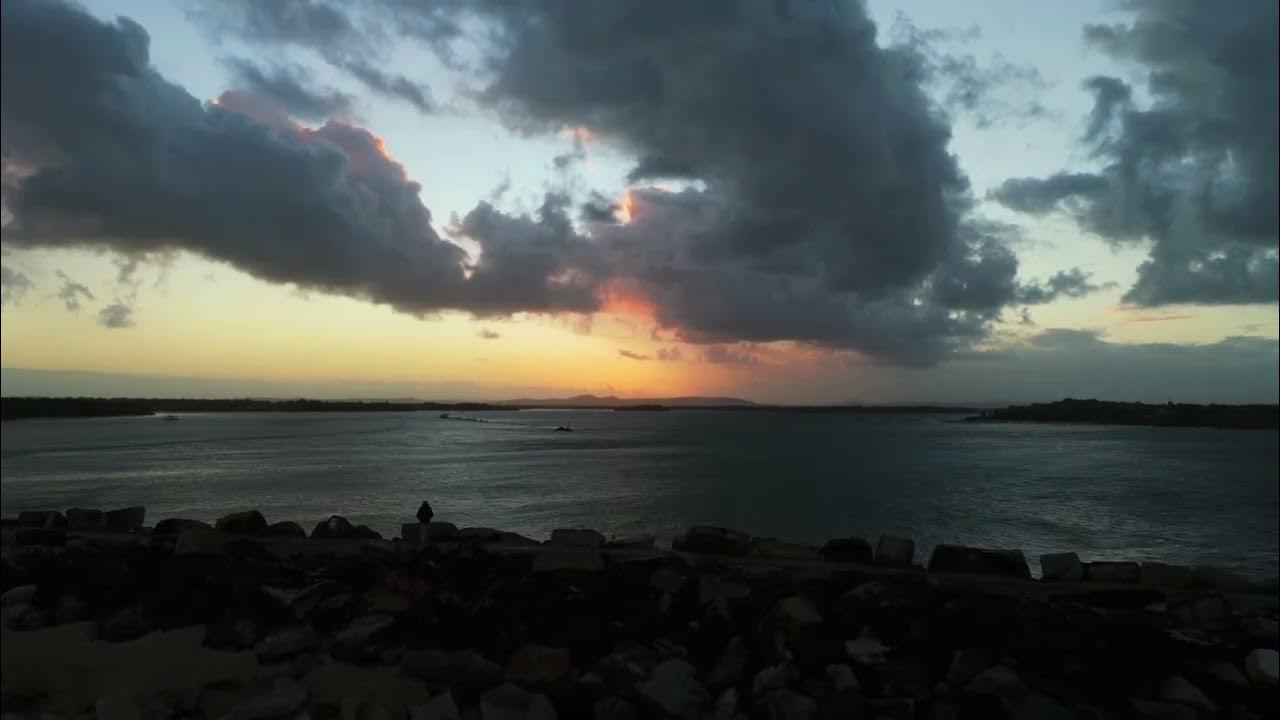 DJI Mini Pro 4 Yamba South Wall Hyperlapse Sunset - YouTube DJI Mini Pro 4 Yamba South Wall Hyperlapse Sunset - YouTube