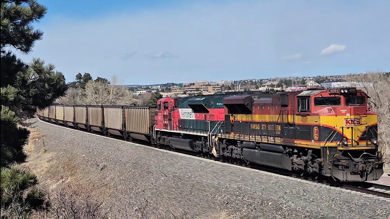 BNSF 9044 Leads an Empty Coal with an Returning epic duo featuring FXE and KCS - YouTube