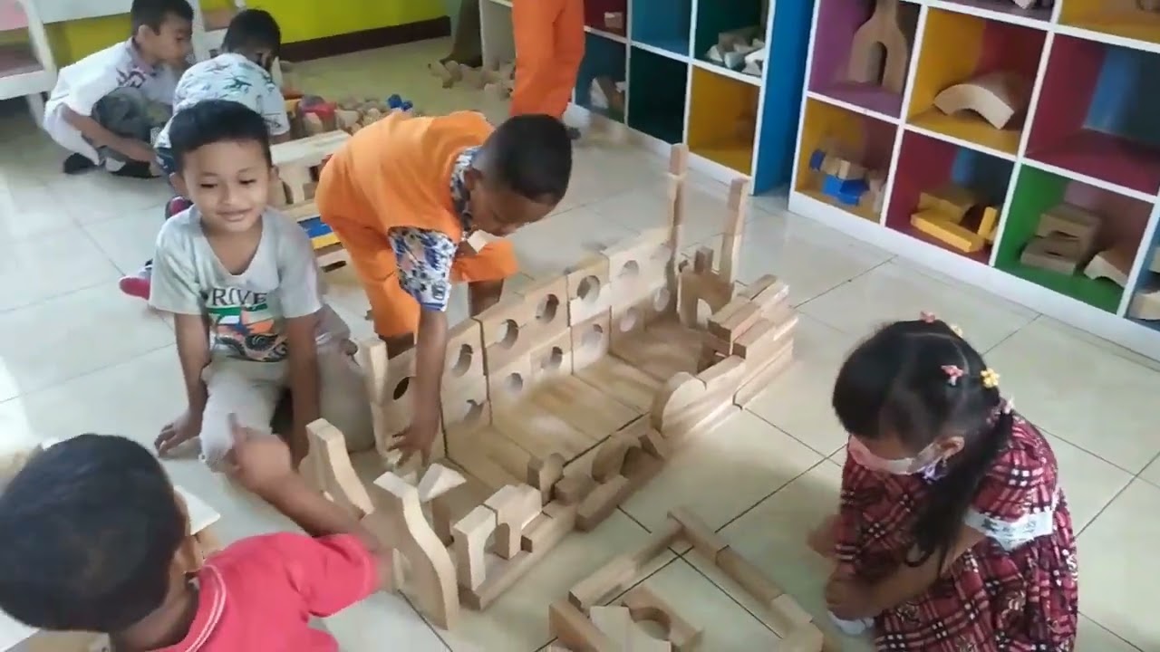 Pembelajaran Sentra Balok | Alamat Rumahku - YouTube