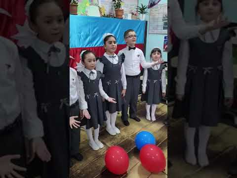 Azərbaycan mahnısı.Məktəbli balaların ifasında.