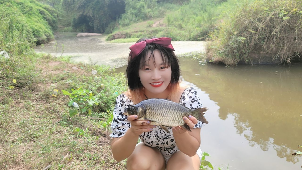 Outdoor Girls - It's incredible how a rookie can catch a fish！菜鸟也可以钓到鱼 ...
