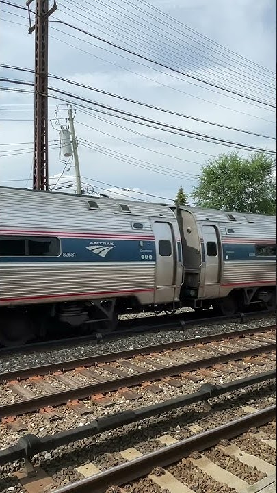 FAST AMTRAK TRAIN - YouTube