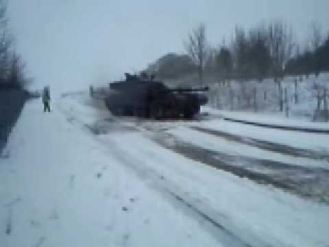 Tank in the snow - YouTube