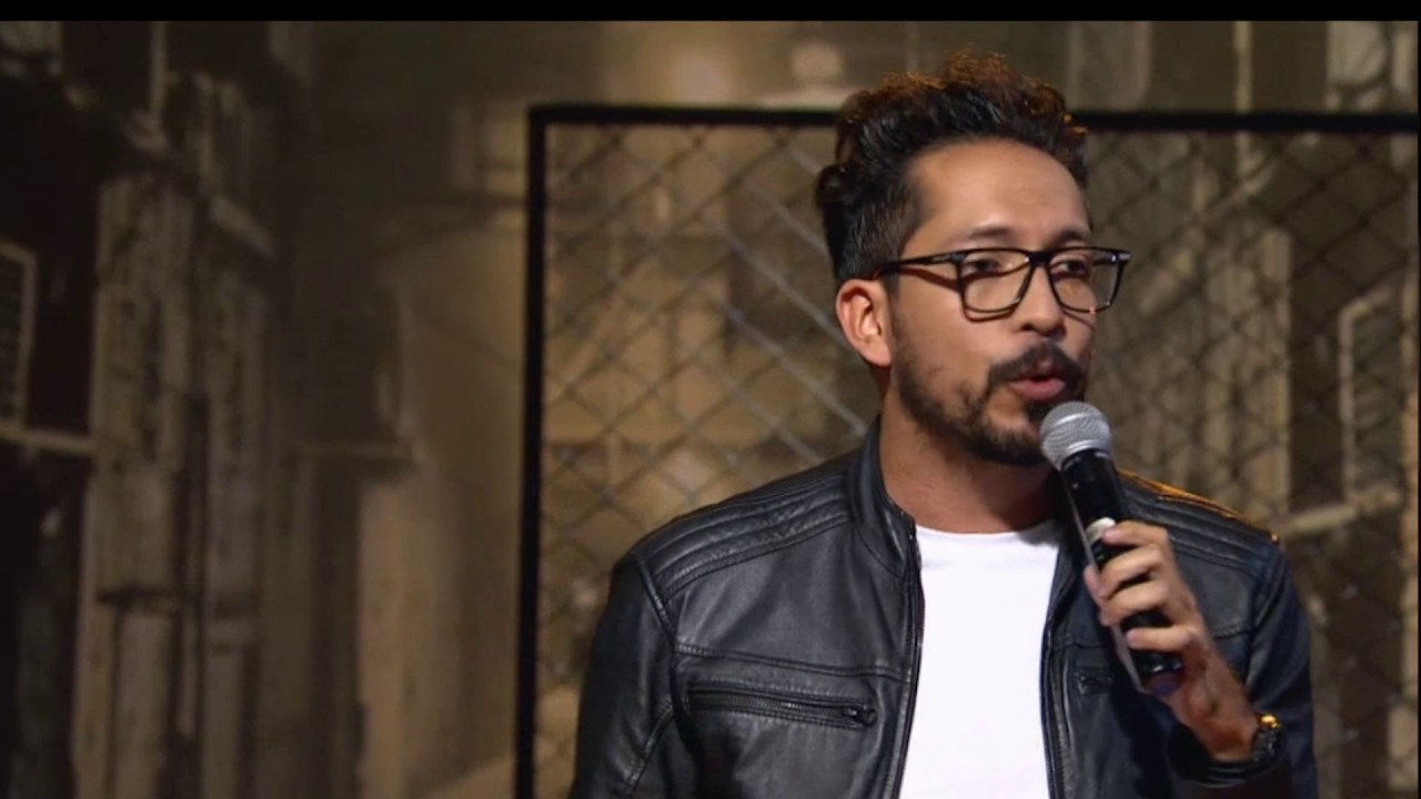 Frank Martínez el flaco rutina Comedy central Bullyng - YouTube