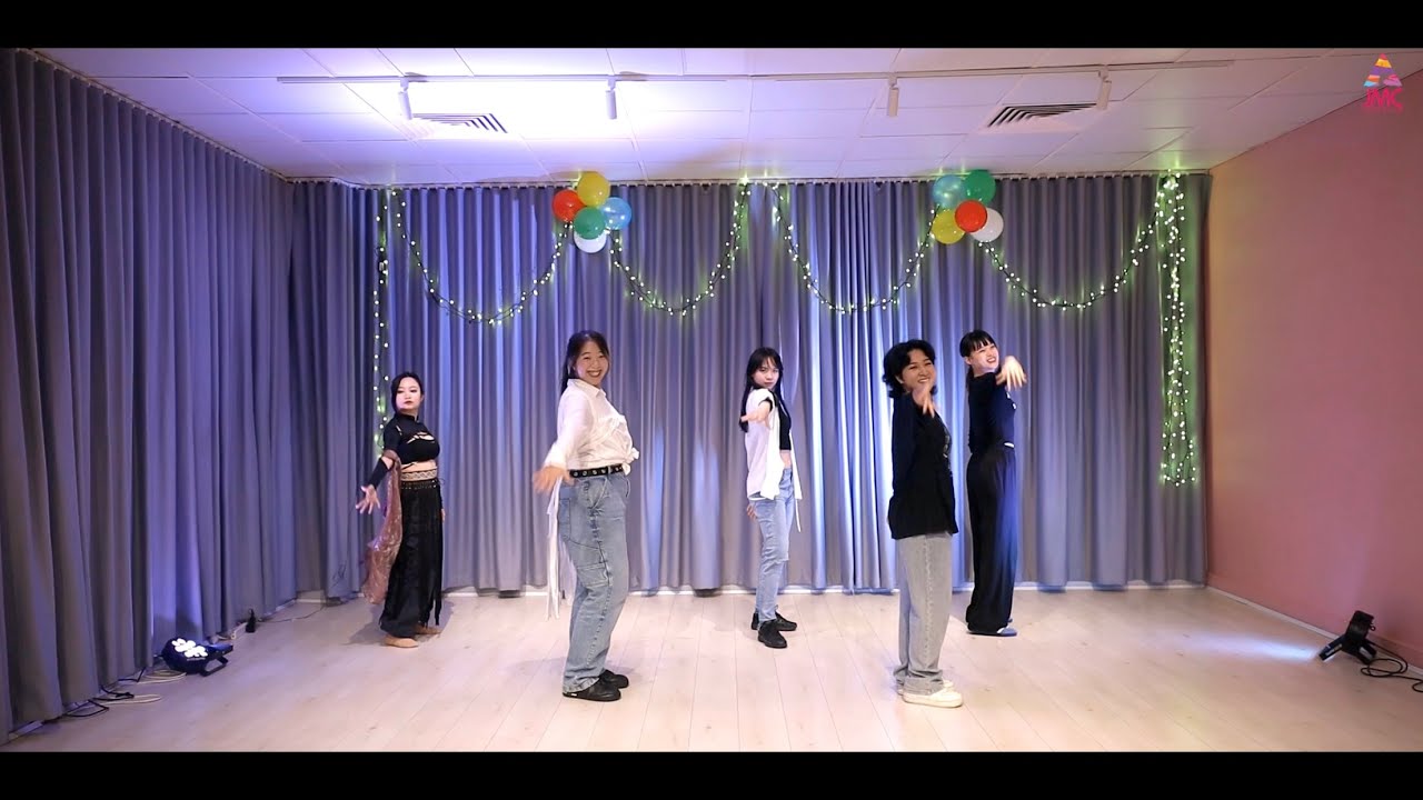 Happy Dance Workout in JMC Dance Lab - YouTube