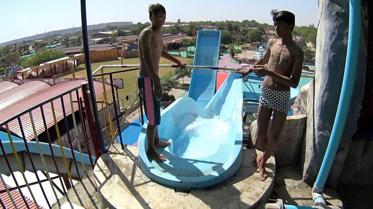 Blue Toboga Water Slide at Splash The Sun City - YouTube
