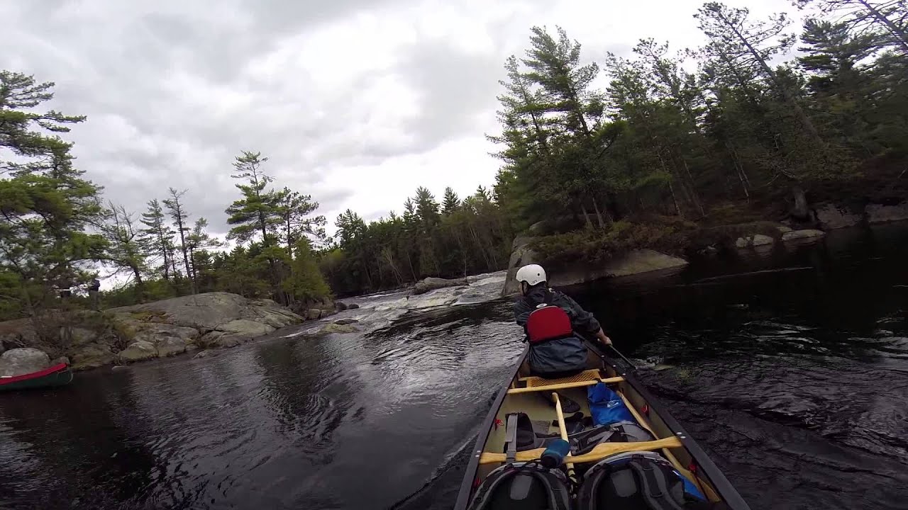 Luke and Bean run Split Rock Rapids (Lower Madawaska) - YouTube