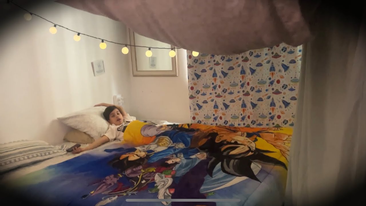 Haciendo una casa en mi cama XD - YouTube