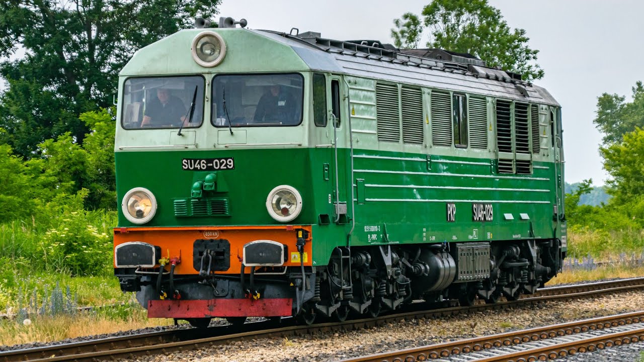 SU46-029 z retro składem - YouTube