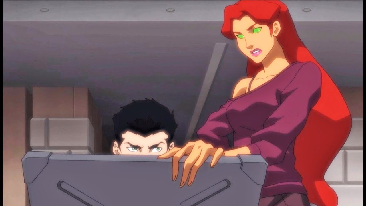 Justice League vs. Teen Titans | Starfire's videocall to Nightwing ...